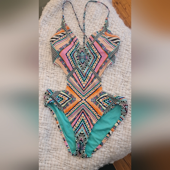 Jessica Simpson | Swim | Jessica Simpson Bathing Suit | Poshmark